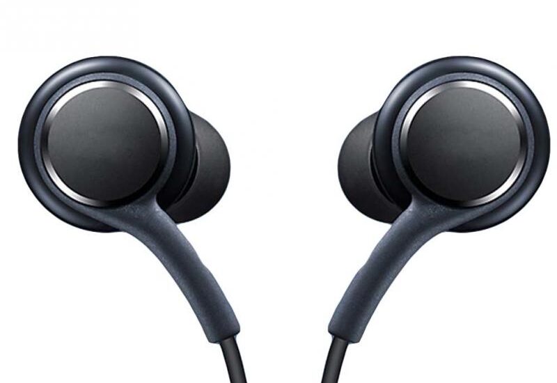 Earphone Market Projected to Hit US$ 26,470.6 Million with a 7.6% ...